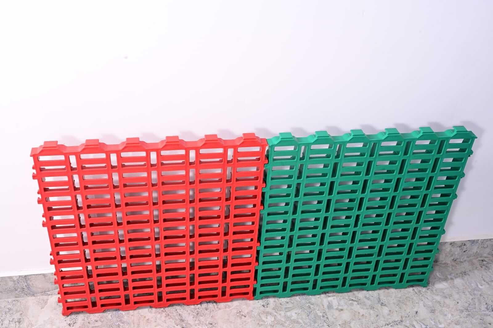 Polypropylene Plastic Pvc Slatted Flooring in Maharashtra